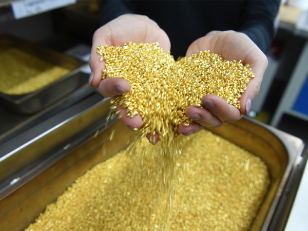 Matières premières: l’or brille, l’aluminium s’envole, le café tiédit ...