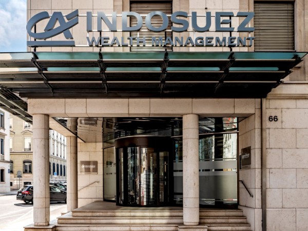 Indosuez ancre sa présence dans le quartier des banques à Genève | Allnews
