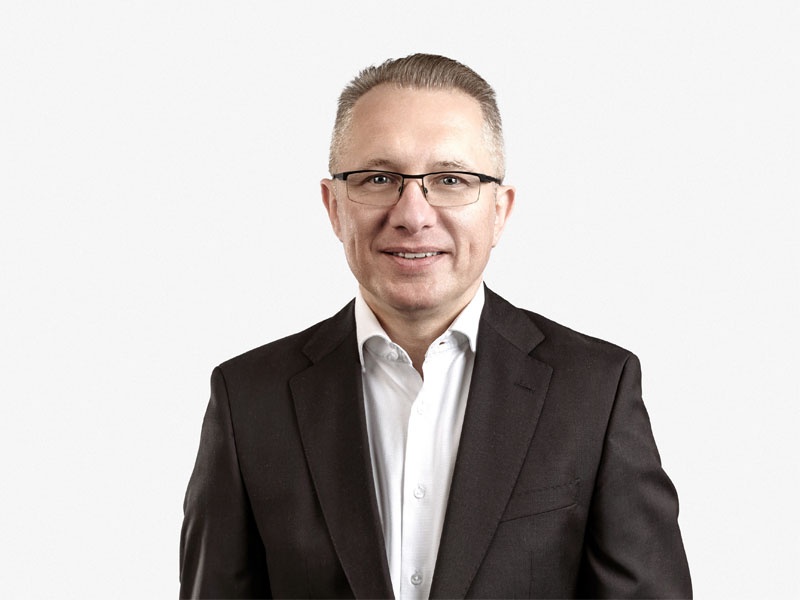 Adrian Daniel | Allnews